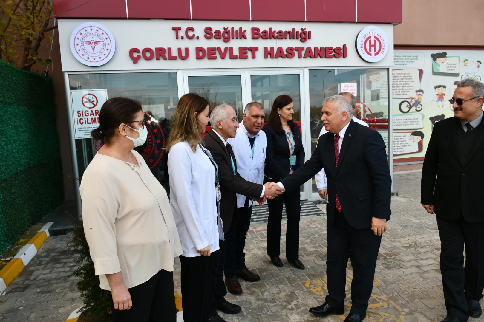 T.C. Tekirdağ Valiliği - Vali Aziz Yıldırım Çorlu Devlet Hastanesi’ni ... T.C. Tekirdağ Valiliği - Vali Aziz Yıldırım Çorlu Devlet Hastanesi’ni ...