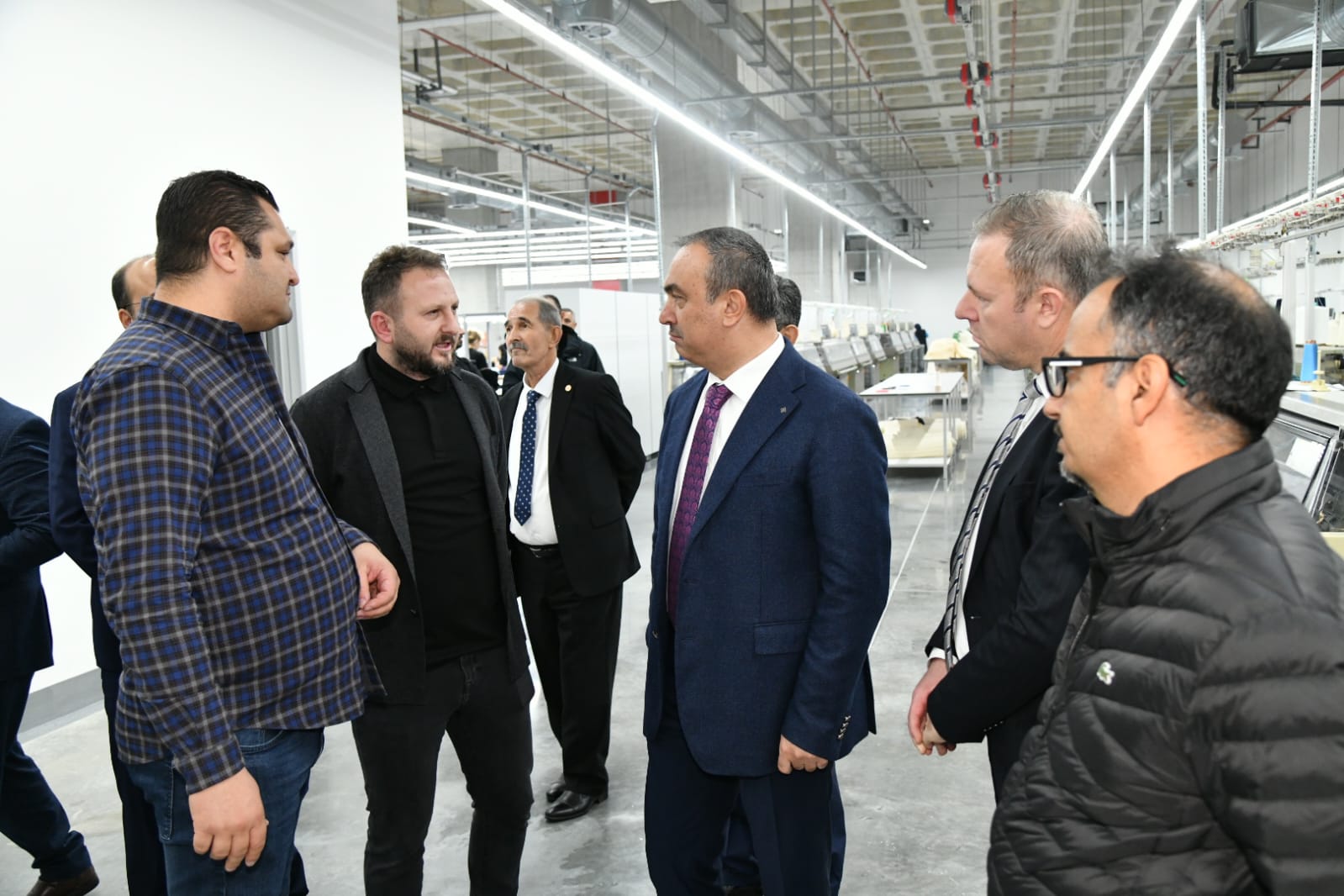 T.C. Tekirdağ Valiliği - Vali Soytürk Fabrika Ziyareti Yaptı T.C. Tekirdağ Valiliği - Vali Soytürk Fabrika Ziyareti Yaptı