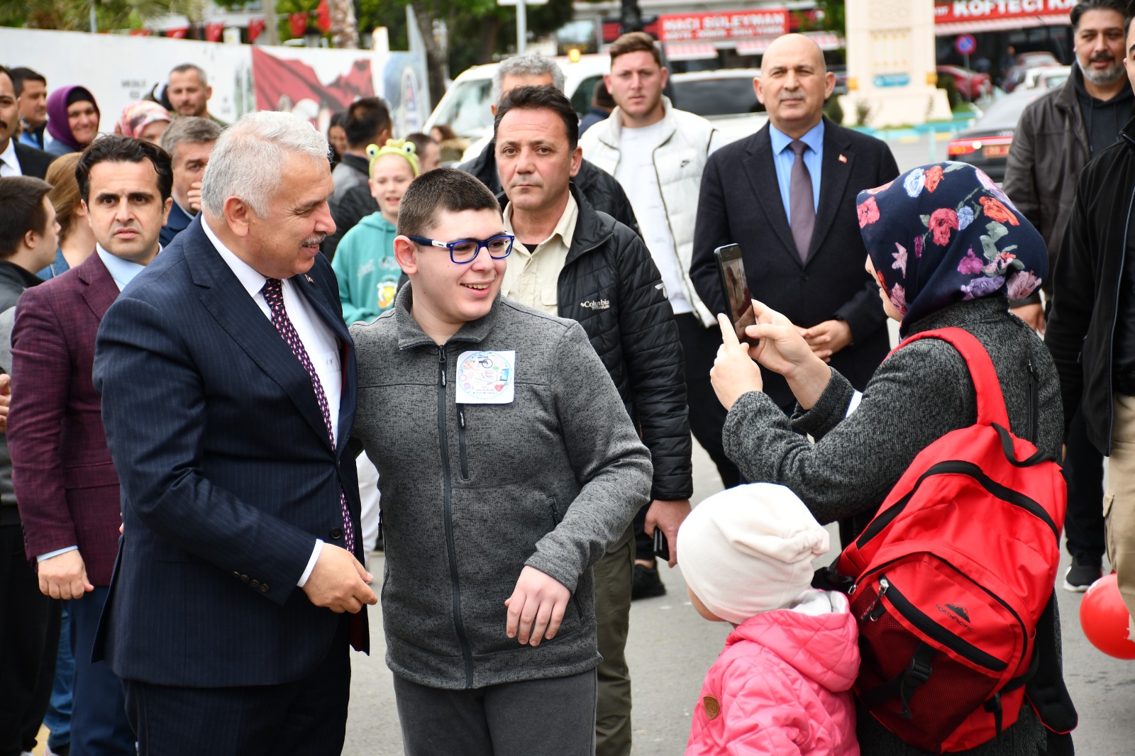Vali Aziz Yıldırım Tekirdağ Özel Eğitim Uygulama Okulu’nun Düzenlediği ... Vali Aziz Yıldırım Tekirdağ Özel Eğitim Uygulama Okulu’nun Düzenlediği ...